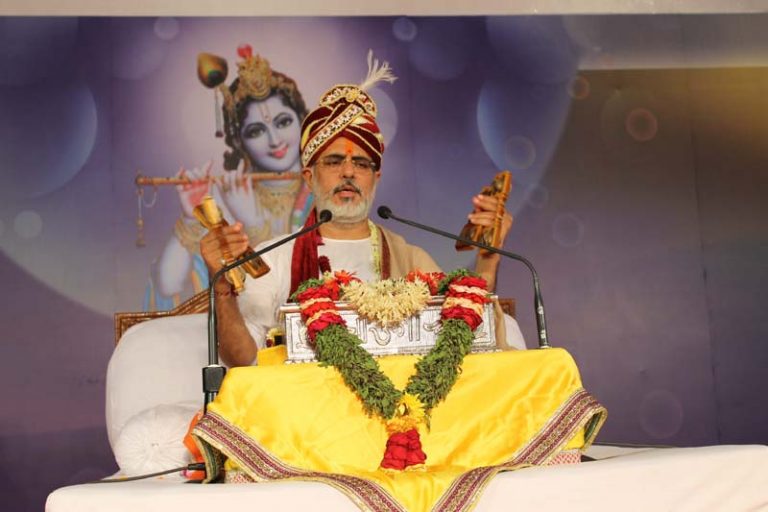 Shrimad Bhagavat katha in a unique native style in the small town of ...